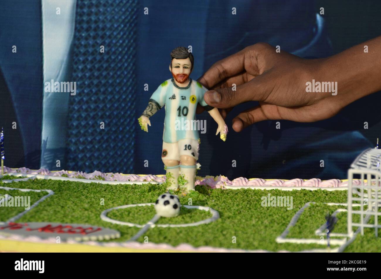 Argentina fans celebrate 34th birthday celebration of the world famous ...