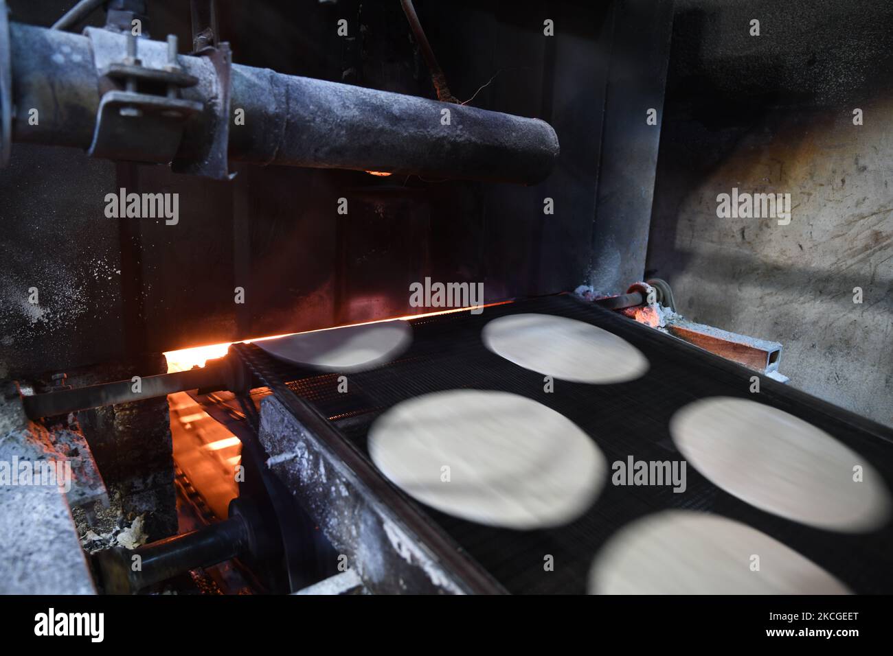 Military bread production hi-res stock photography and images - Alamy