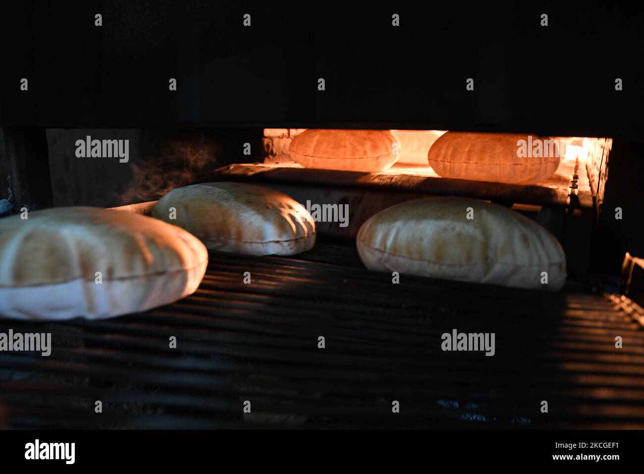 Military bread production hi-res stock photography and images - Alamy