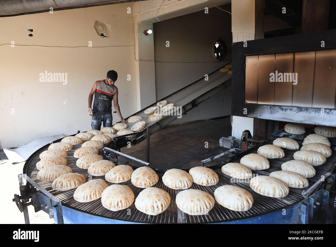Military bread production hi-res stock photography and images - Alamy