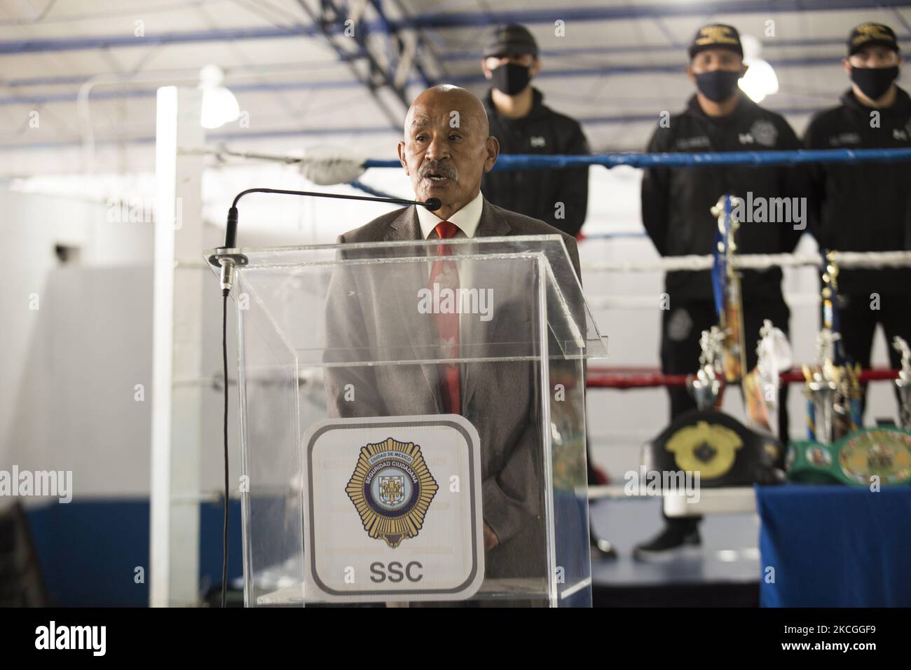 Jose guadalupe pintor guzman lupe pintor hi-res stock photography and ...