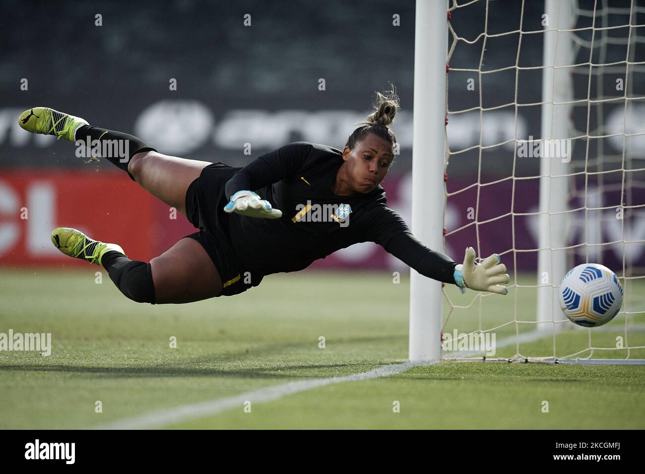 Barbara barbosa hi-res stock photography and images - Alamy