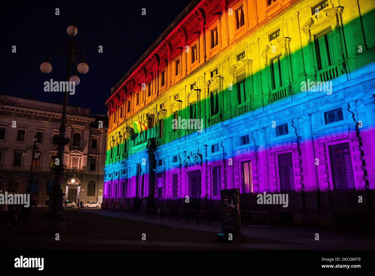 Palazzo Marino lights up with rainbow colors on the occasion of Milan ...