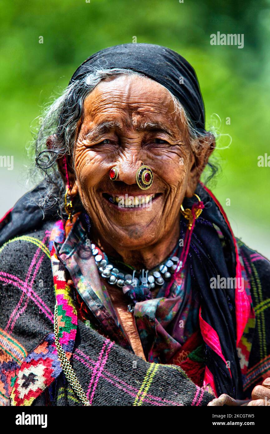 Hindu Thakur woman in traditional clothing in the village of Broat in ...
