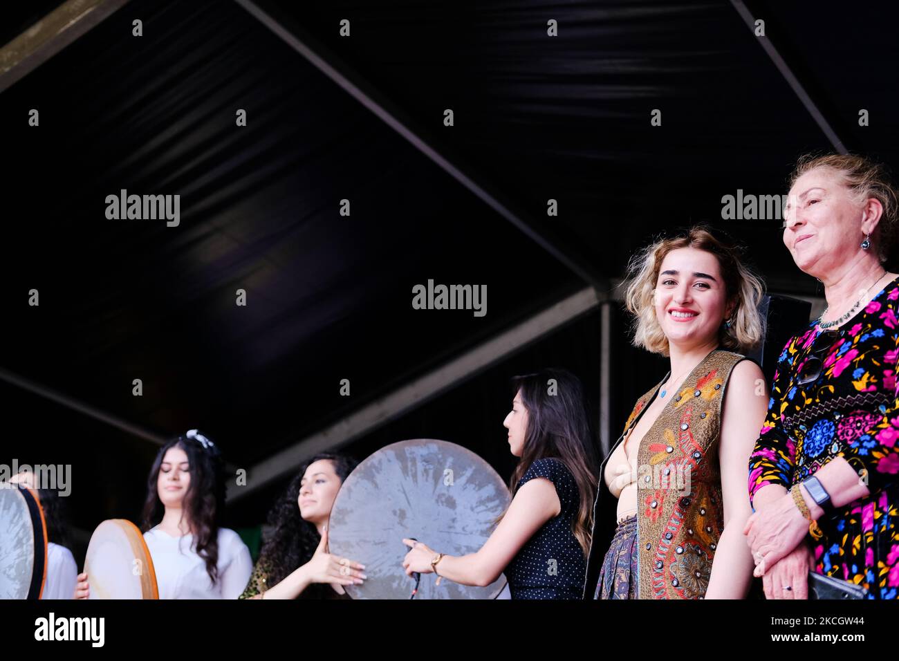 Kurdish musicians on the stage of the Rojbin festival in Creteil ...