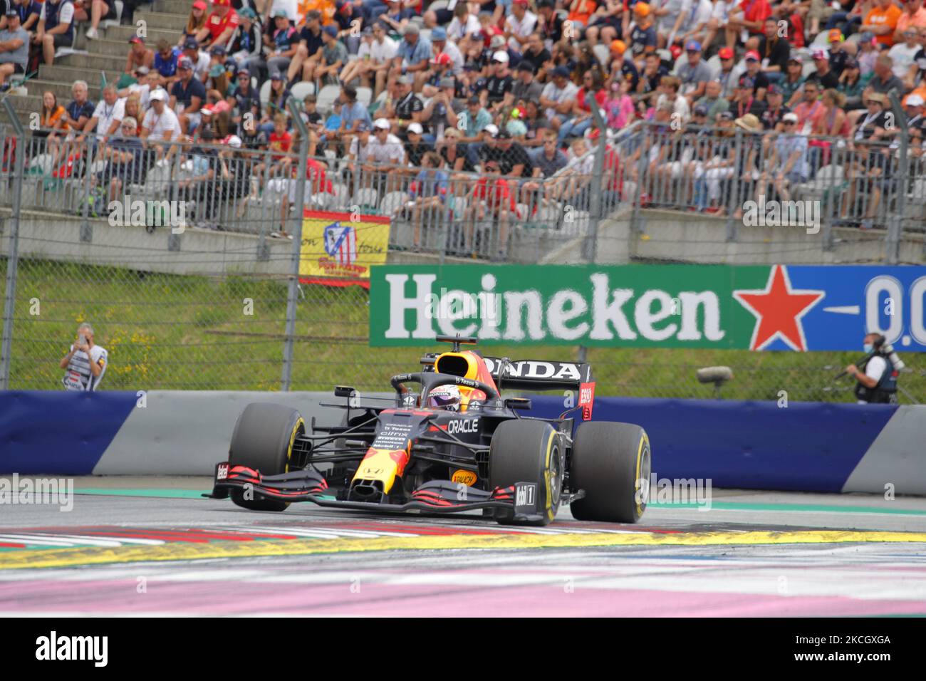 Max Verstappen drives the Red bull honda during the sunda's race at the ...
