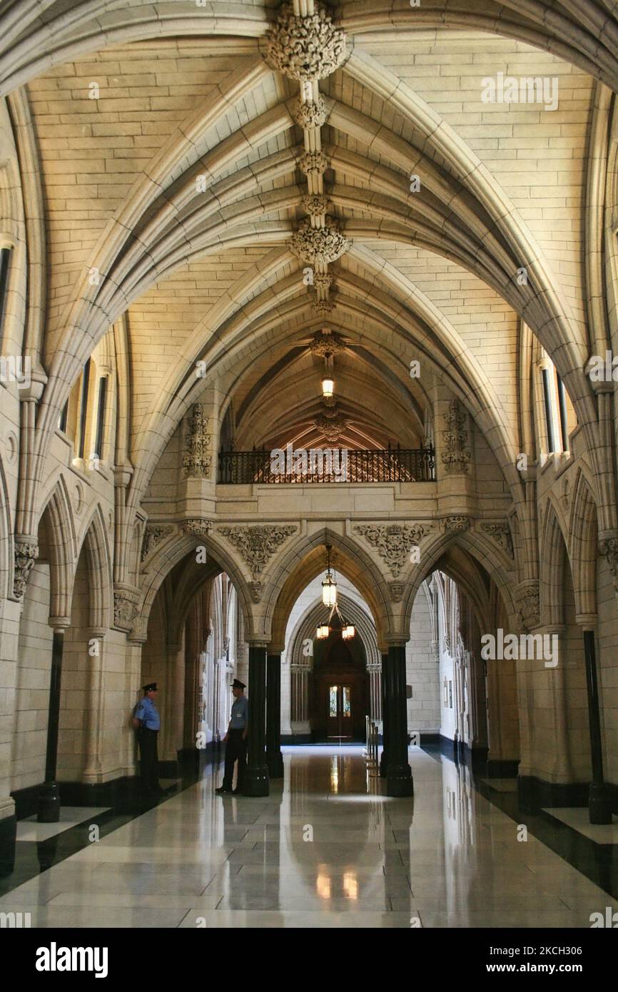 Parliament door large format hi-res stock photography and images - Alamy