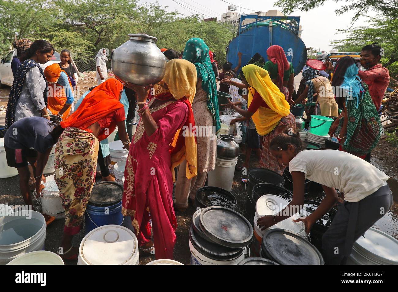 Nagar nigam tanker hi-res stock photography and images - Alamy