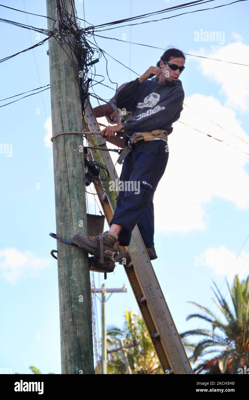 Creative wiring of power lines hi-res stock photography and images - Alamy