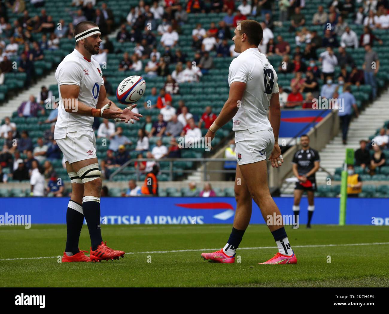 L-R Lewis Ludlow (C) (Gloucester Rugby)of England and Henry Slade ...
