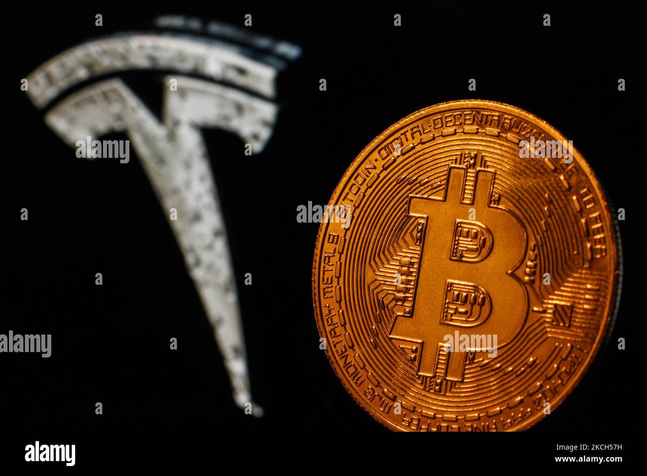 Tesla coin illustration hi-res stock photography and images - Alamy