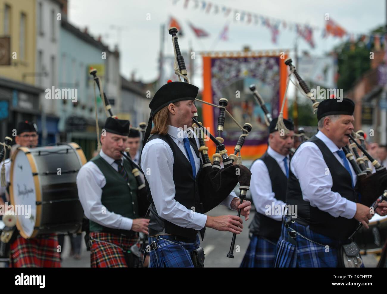 Members of the Orange Order and their supporters take part in the ...