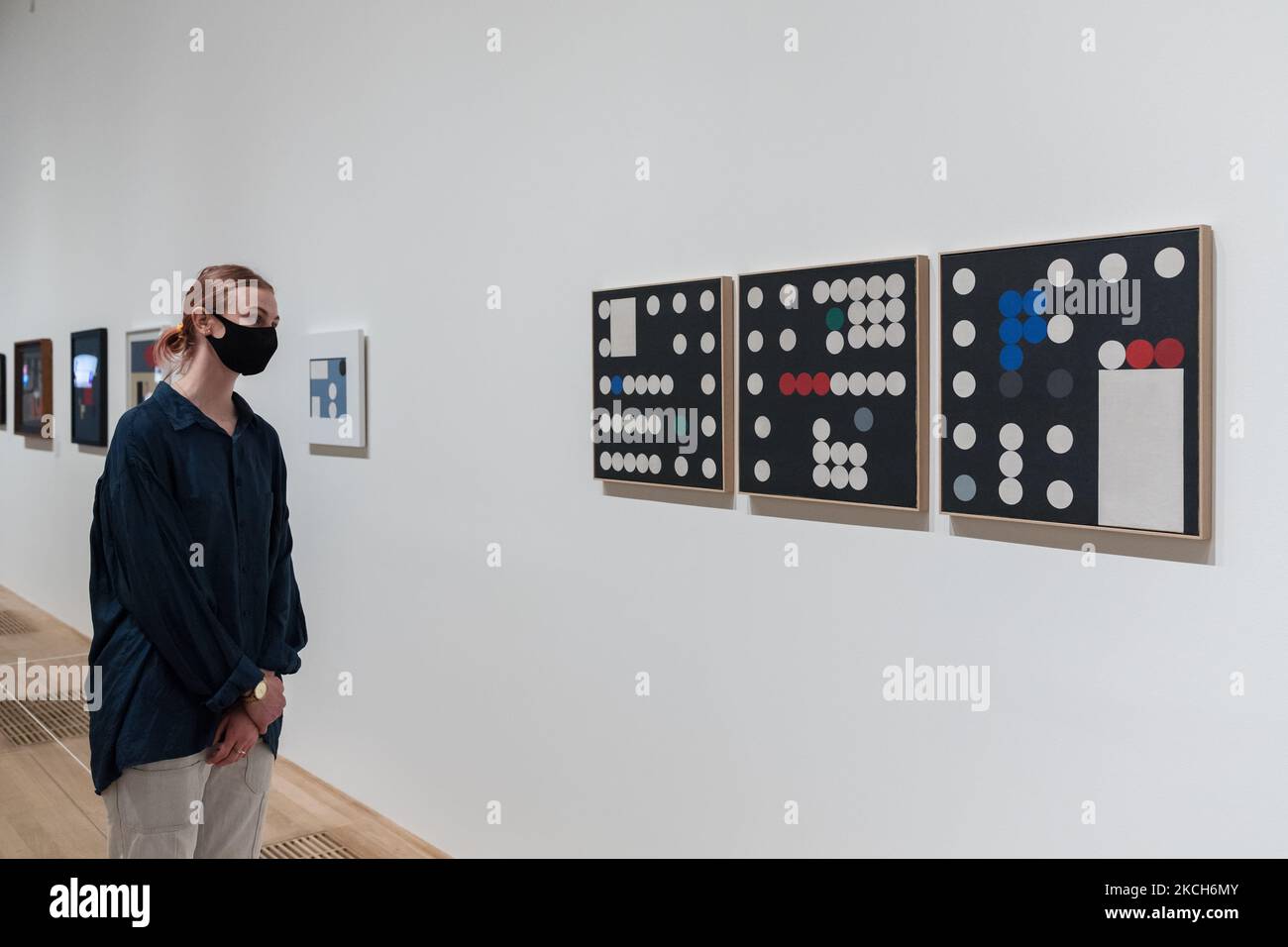 Three circles pictures hi-res stock photography and images - Alamy