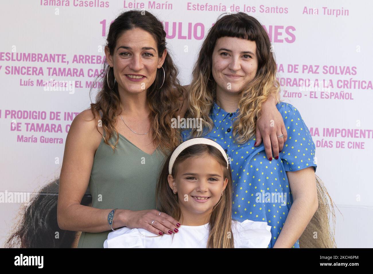 (L - R) Tamara Casellas, Júlia de Paz Solvas and Leire Marin Vara ...