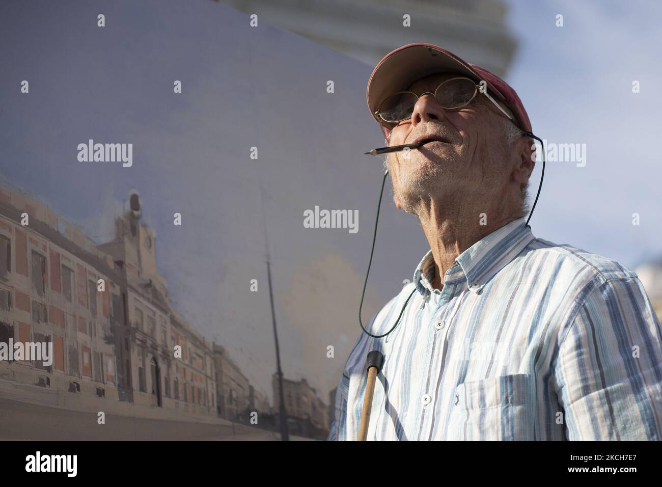 Painter, Antonio Lopez seen working on the painting he left unfinished ...