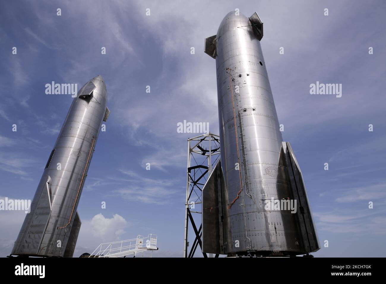 Two Starships now stand inside the SpaceX build site in South Texas ...