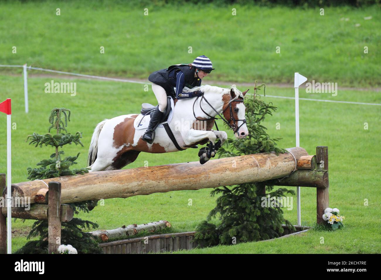 Lucy Baguley riding Darwin IV during the PT Section M Cross Country ...