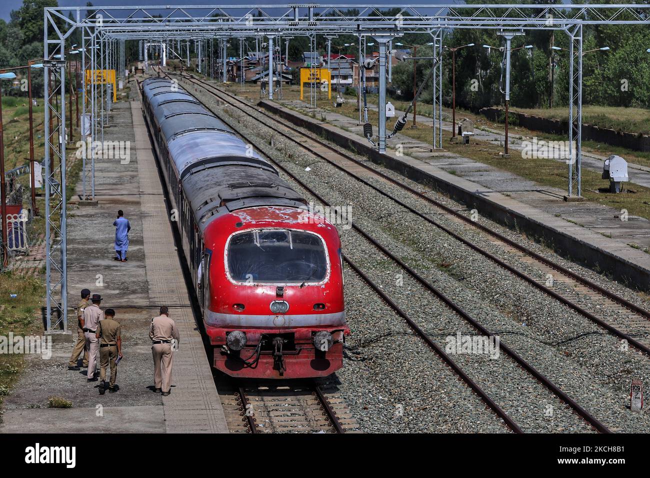 Baramulla banihal train hi-res stock photography and images - Alamy