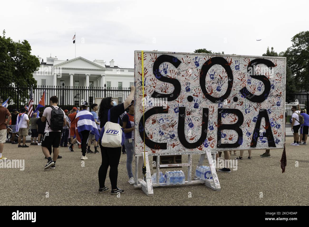 Sos cuba hi-res stock photography and images - Alamy