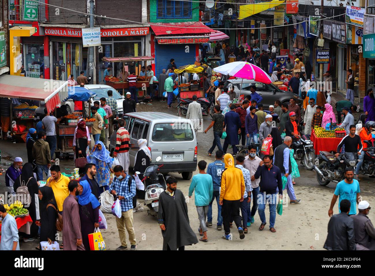 Iqbal market sopore district baramulla jammu hi-res stock photography ...