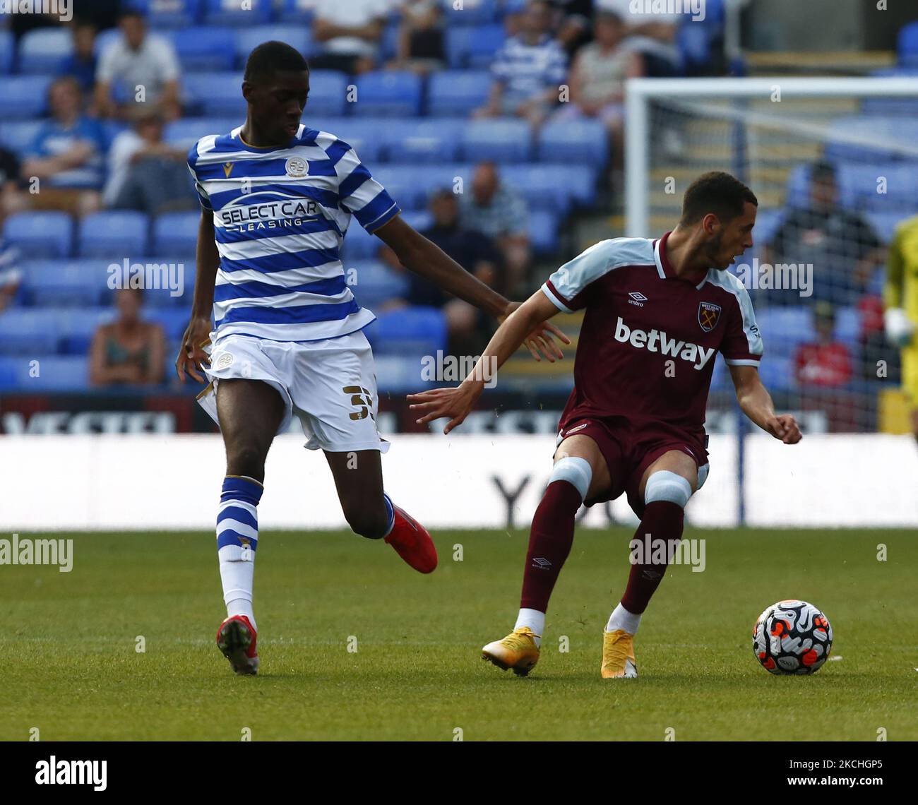 Nathan holland soccer hi-res stock photography and images - Alamy