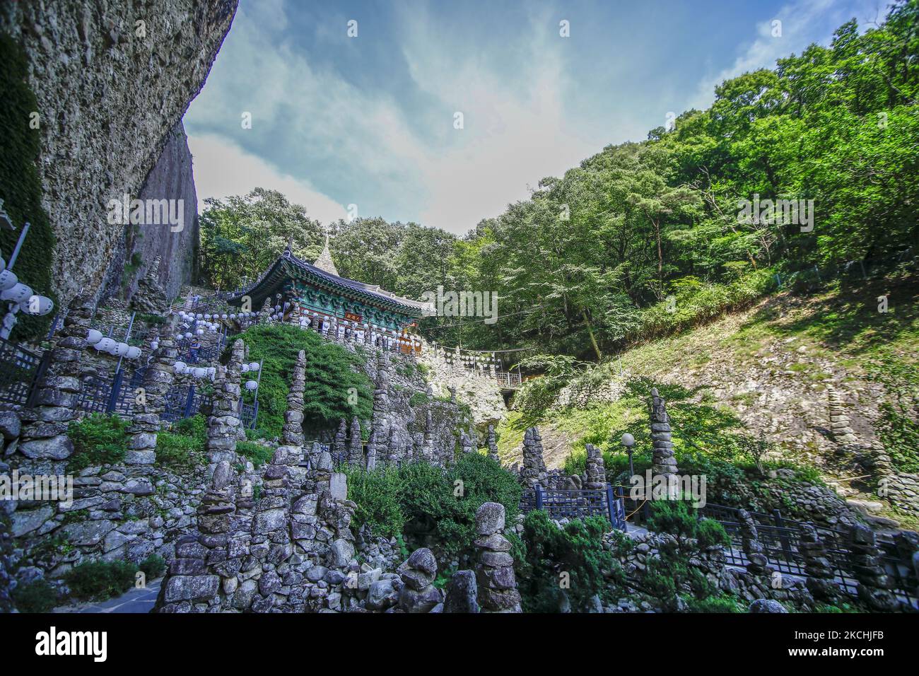 Tapsa temple jinan hi-res stock photography and images - Alamy