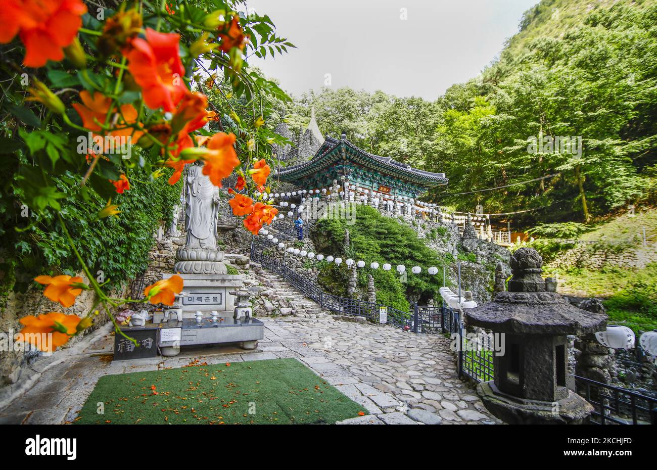 Tapsa temple jinan hi-res stock photography and images - Alamy