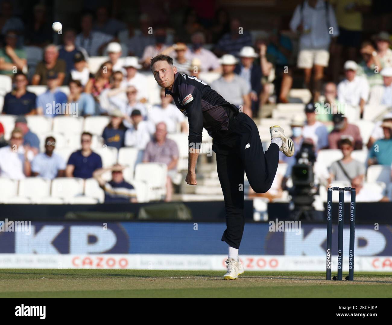 Tom Hartley of Manchester Originals during The Hundred between Oval ...