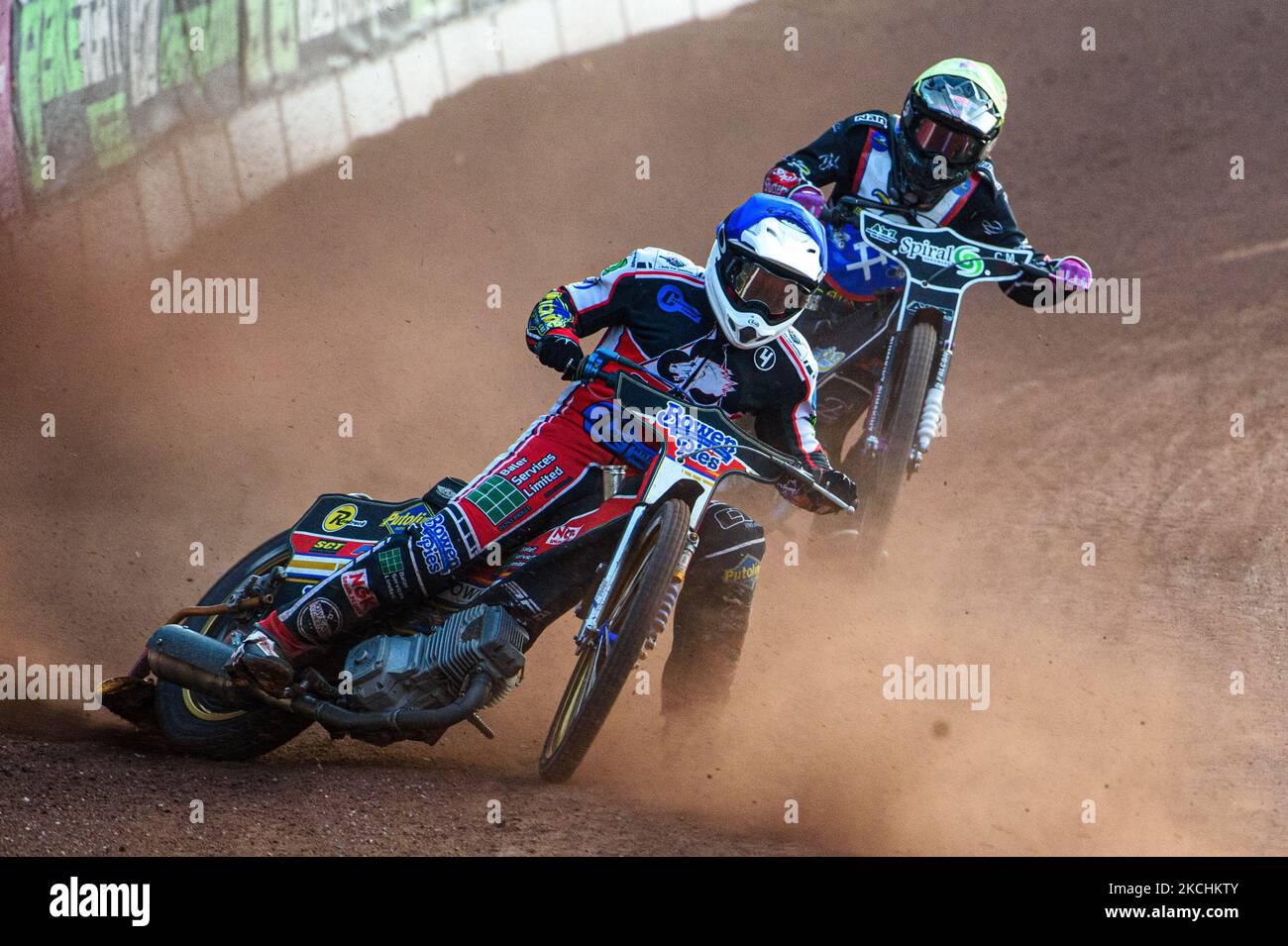 Paul Bowen (Blue) leads ’es2 (Yellow) during the National Development ...