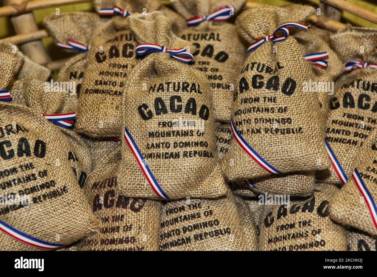 Cacao bean bags hi-res stock photography and images - Alamy