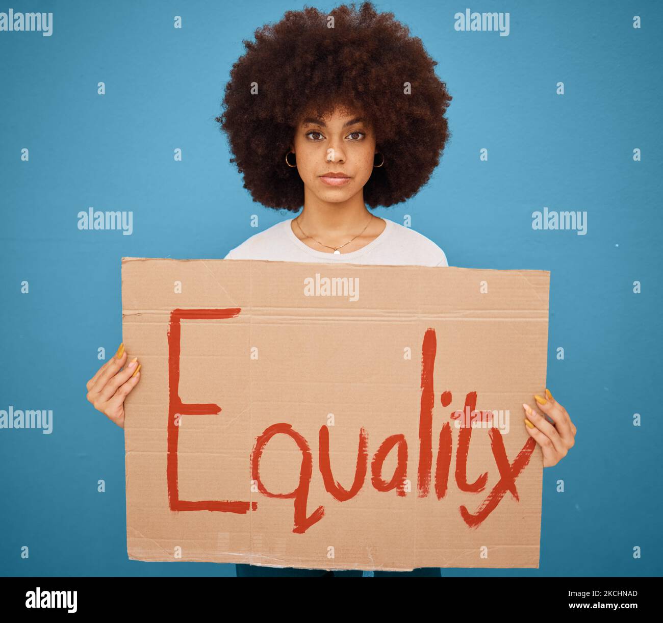 Women holding banner hi-res stock photography and images - Alamy