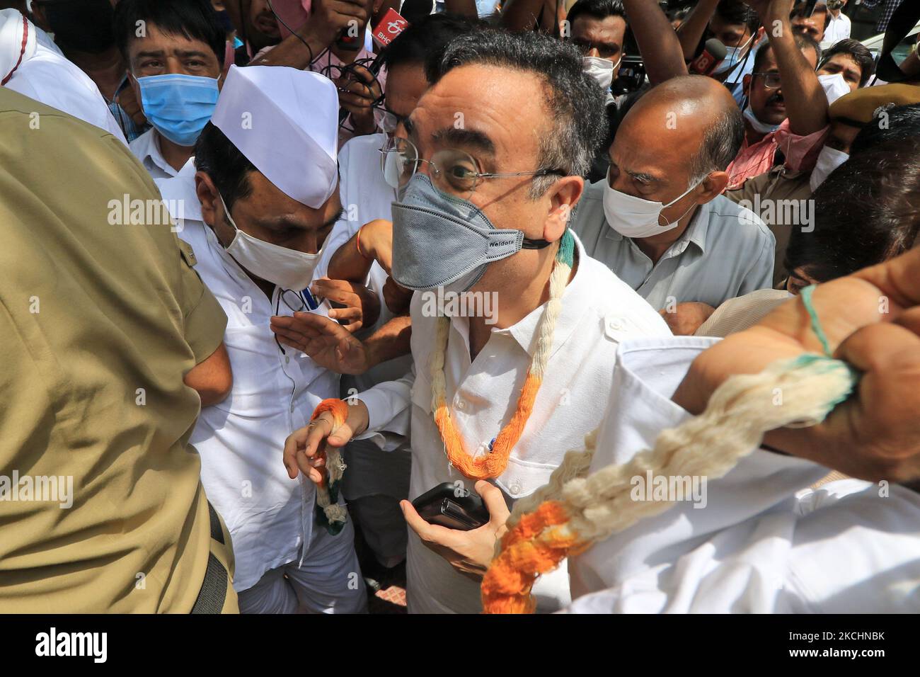 Party cabinet expansion hi-res stock photography and images - Alamy