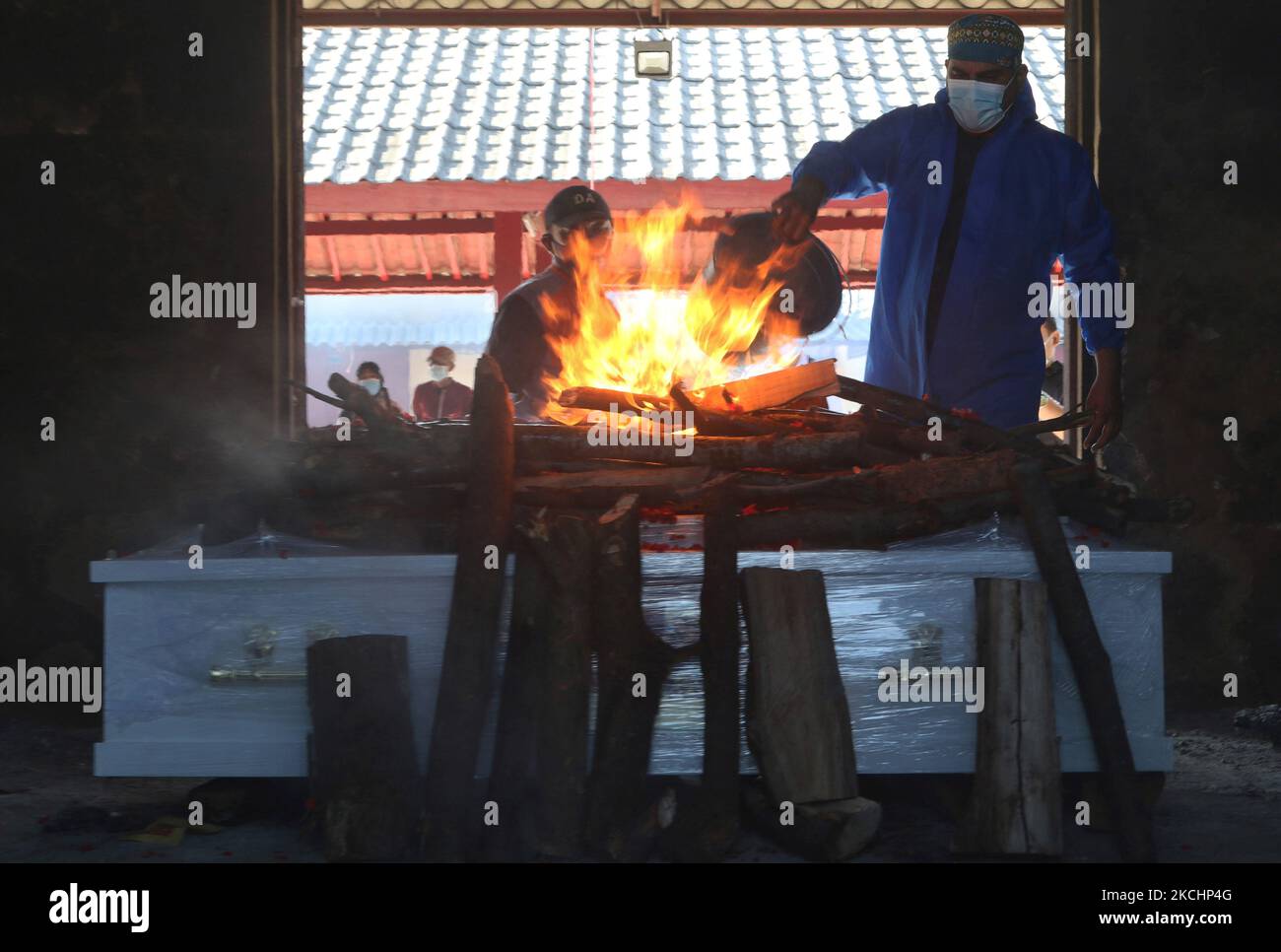 Burning bodies in crematorium hi-res stock photography and images - Alamy