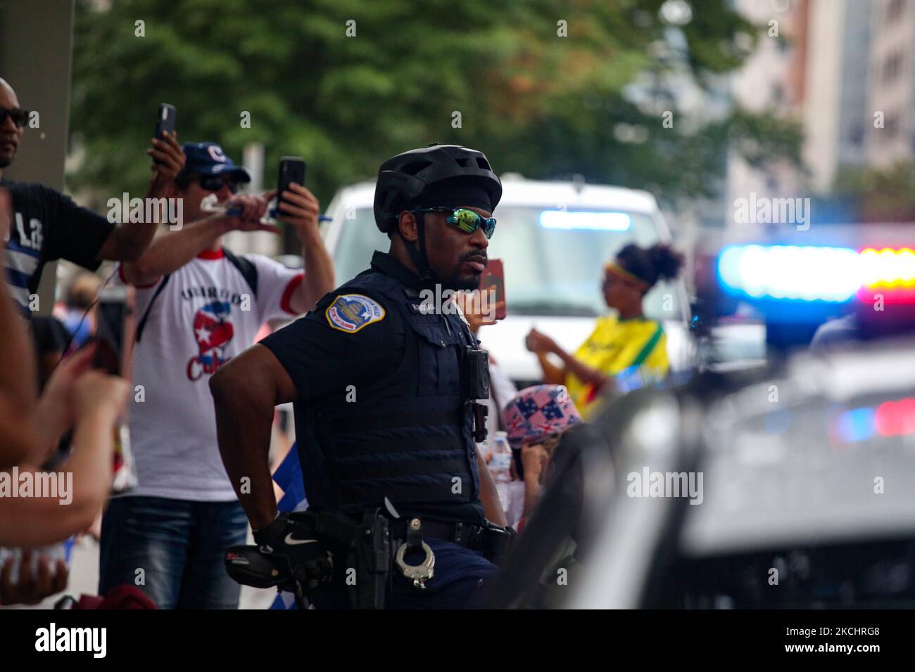 Cuban police officer hi-res stock photography and images - Alamy