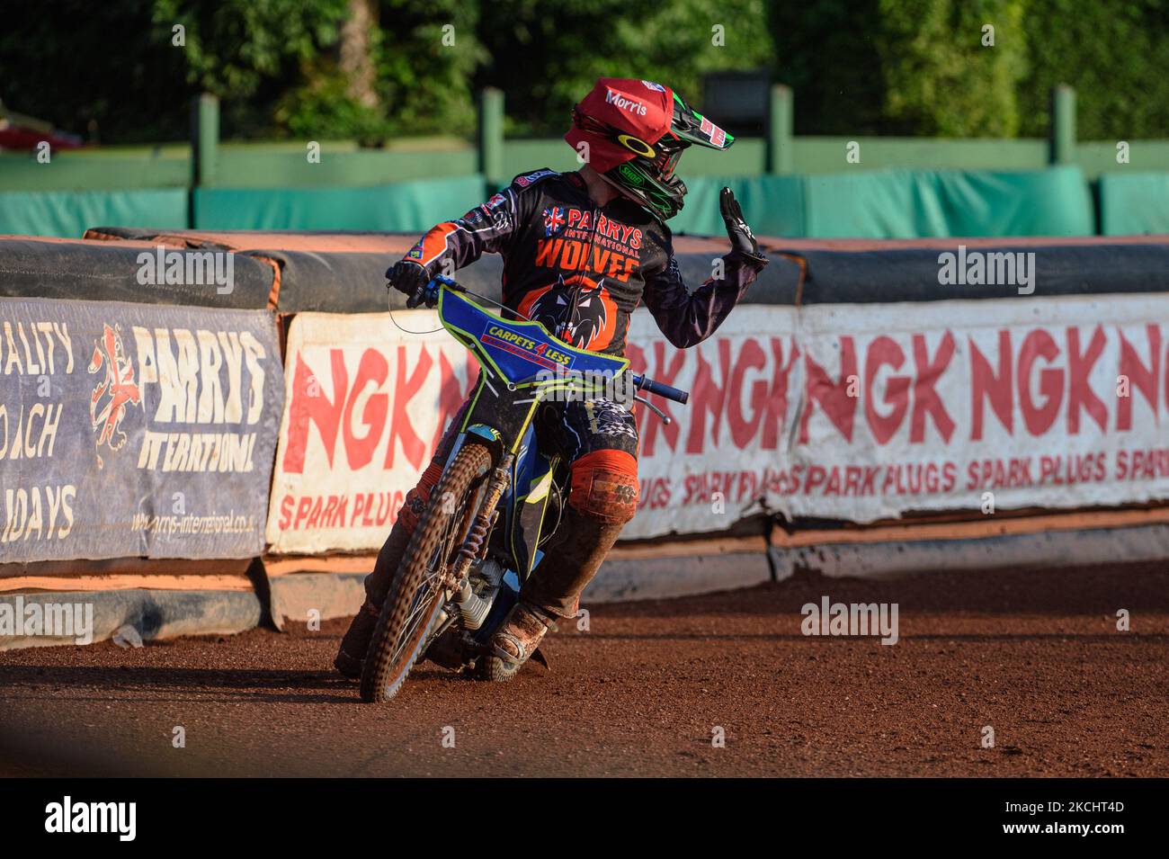 Nick Morris acknowledges his rivals after his last dash heat winduring ...