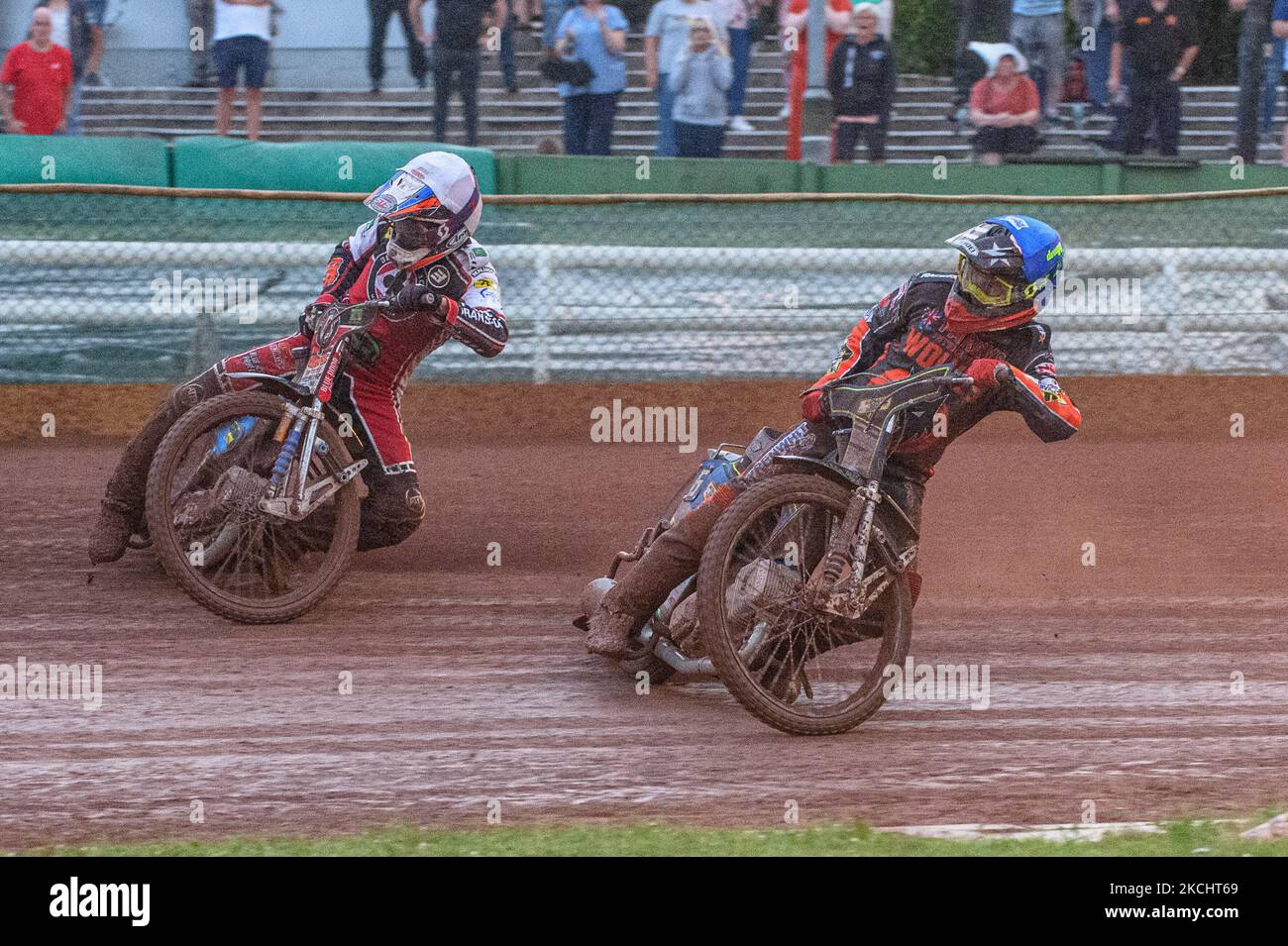 Ryan Douglas (Blue) inside Steve Worrall (White) during the SGB ...