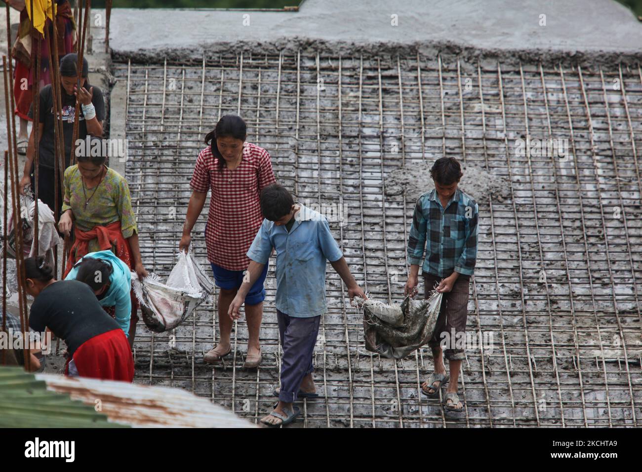 Labour asia 2010 hi-res stock photography and images - Alamy