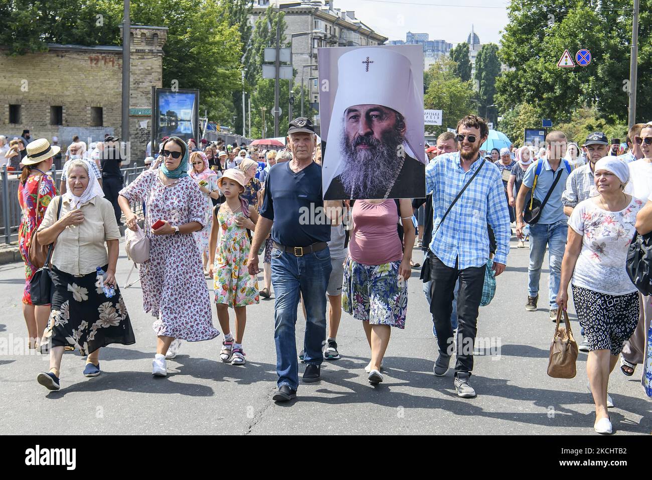Priests of the Ukrainian Orthodox Church of Moscow Patriarchate, nuns ...