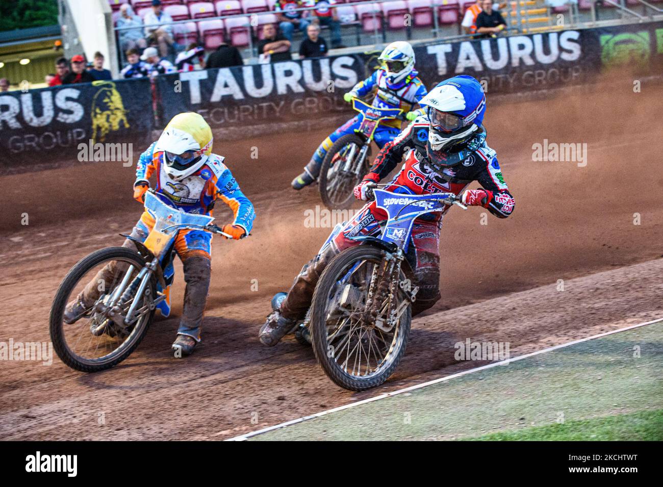 Danno Verge (Yellow) outside Paul Bowen (Blue) with Nathan Ablitt ...