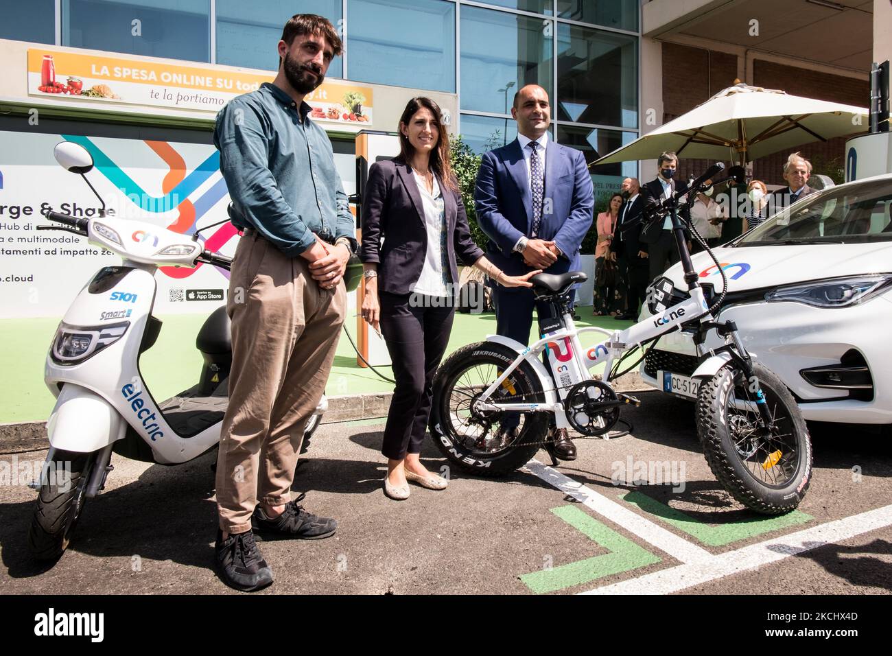 Rome's mayor Virginia Raggi (C), the 8th Municipality Amedeo Ciaccheri ...
