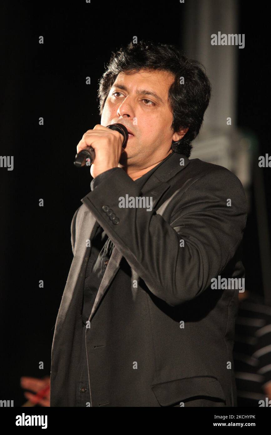 Pakistani vocalist hi-res stock photography and images - Alamy