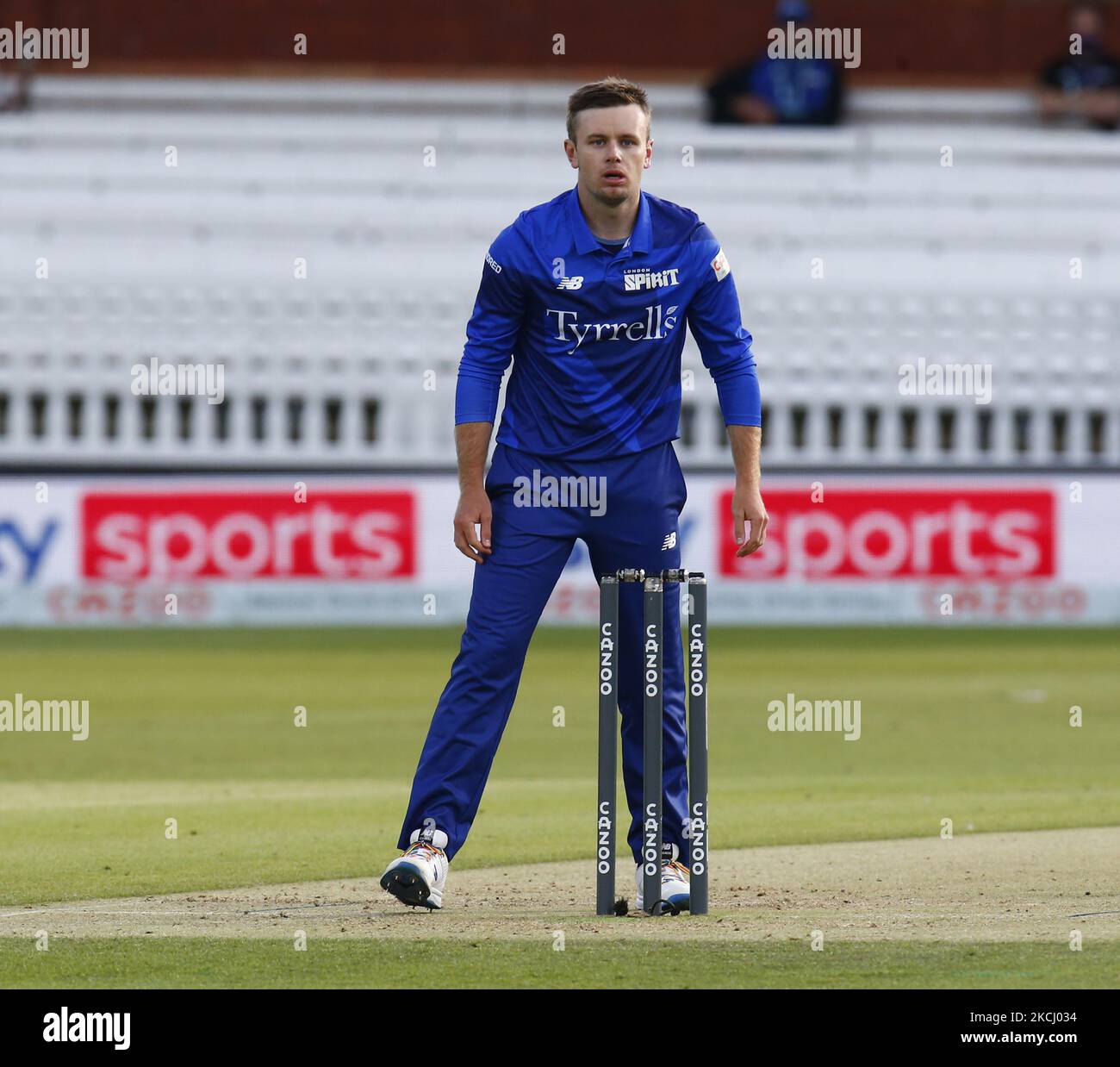 Cricketer mason crane hi-res stock photography and images - Alamy