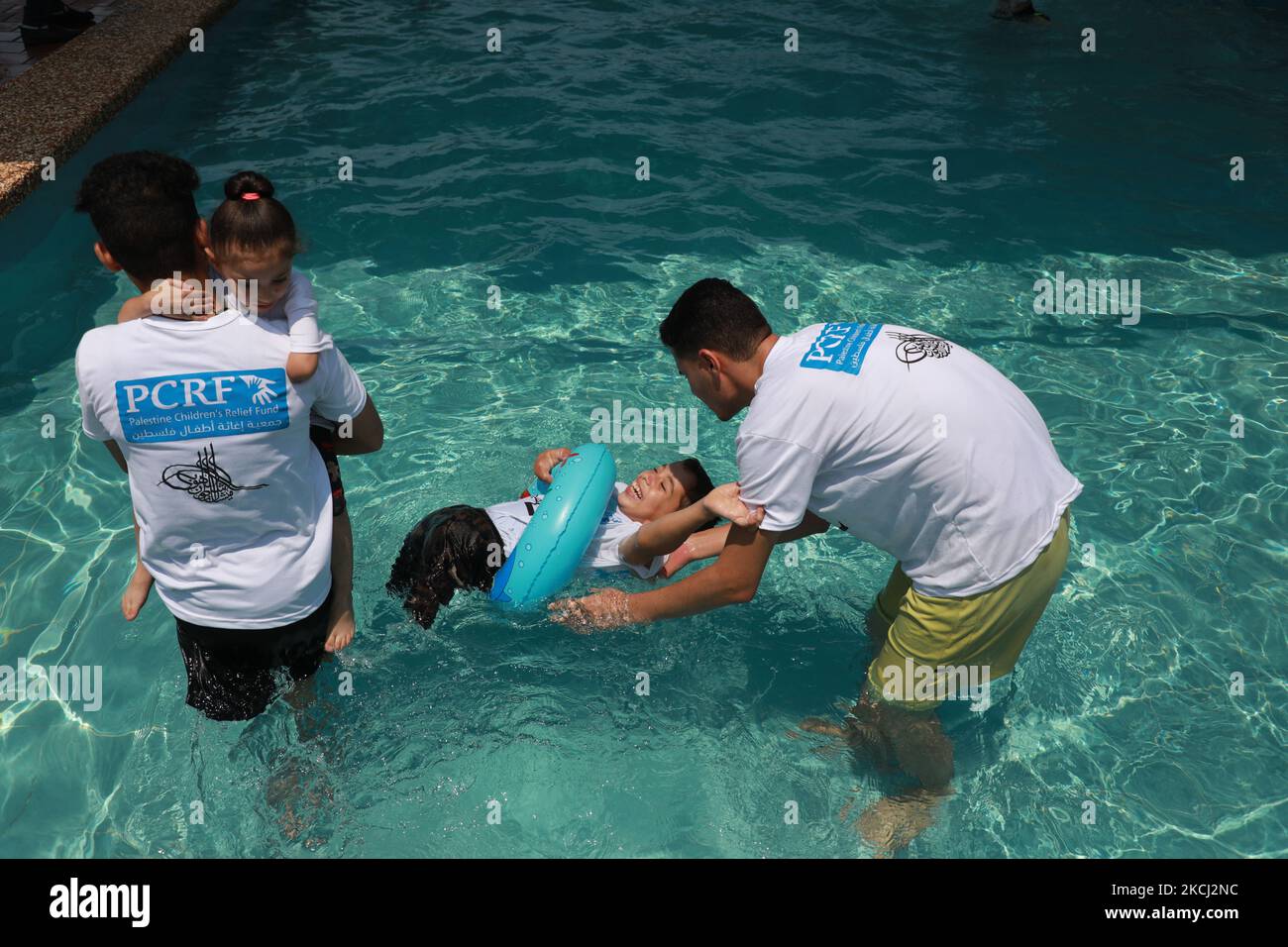 Palestinian amputees hi-res stock photography and images - Alamy