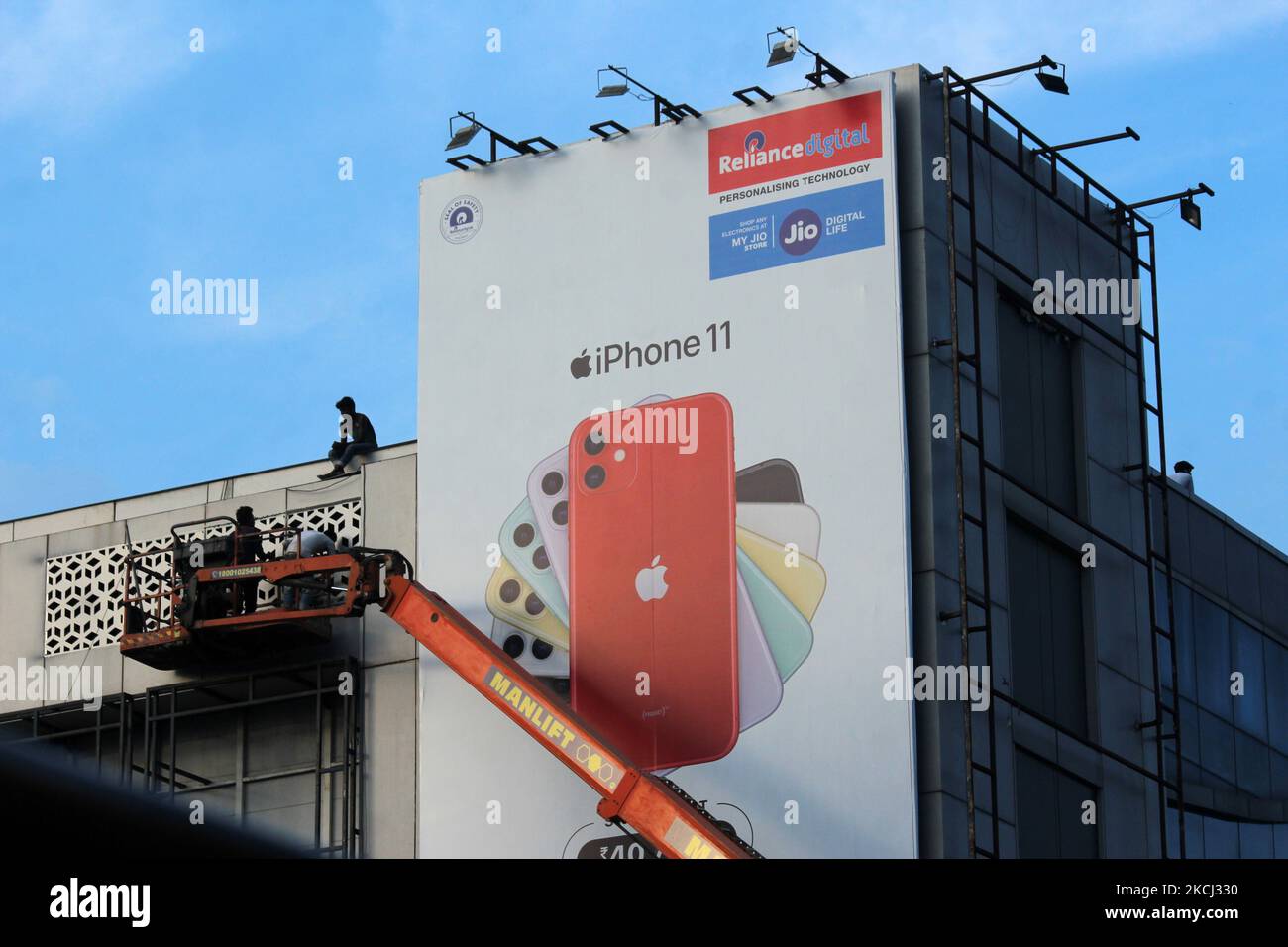 Apple inc worker hi-res stock photography and images - Alamy