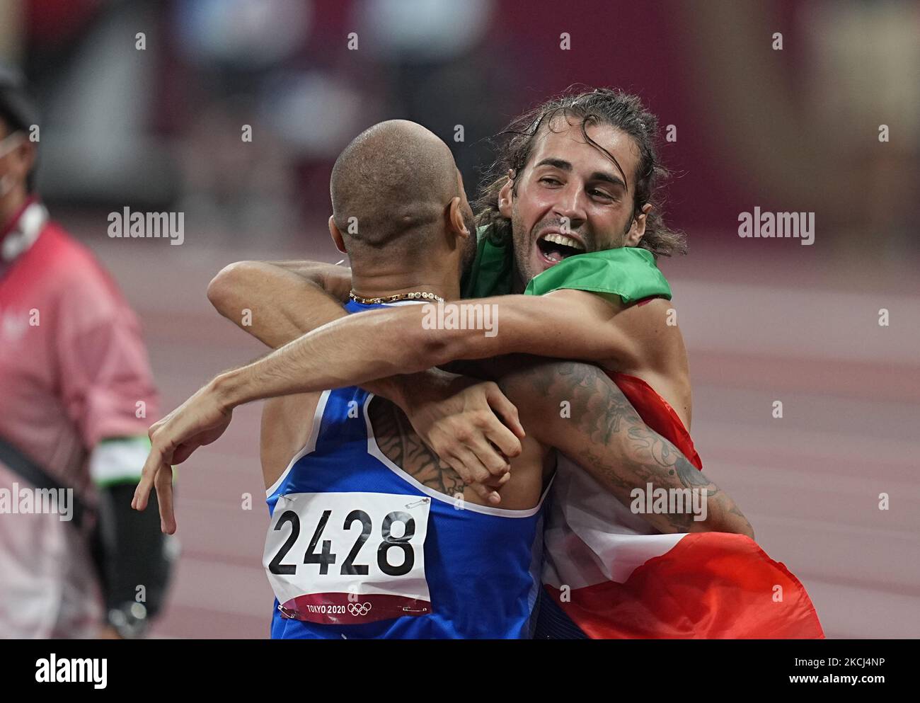 Lamont marcell jacobs celebrating100 meter win hi-res stock photography ...