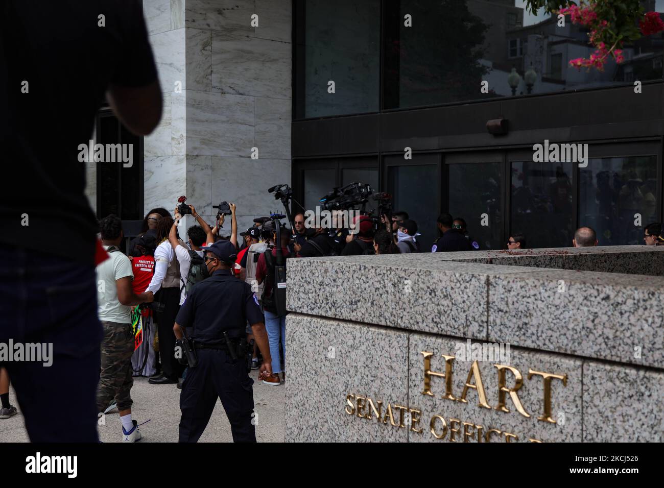 Offie press hi-res stock photography and images - Alamy