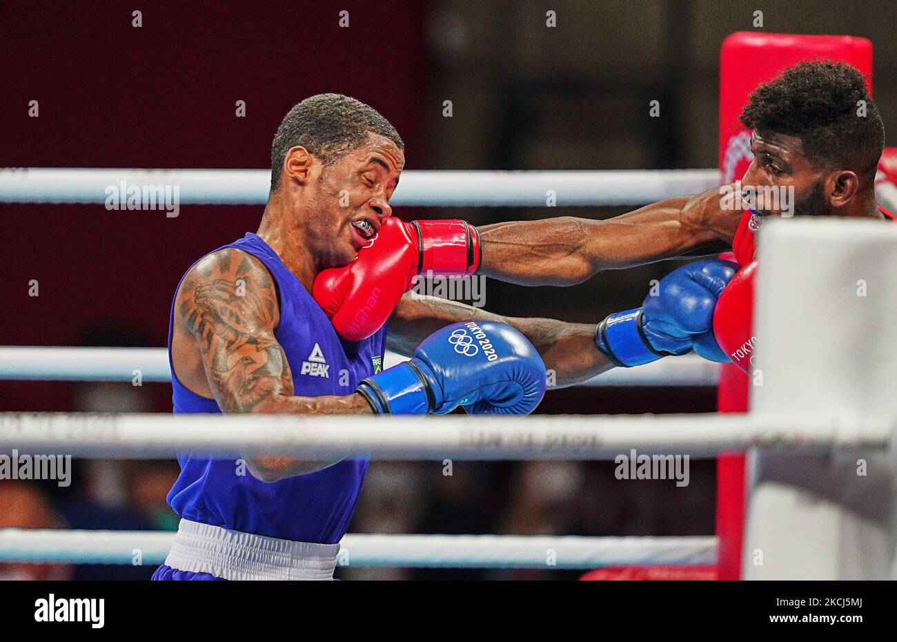Andy Cruz from Cuba and Wanderson de Oliveira from Brazil during boxing ...