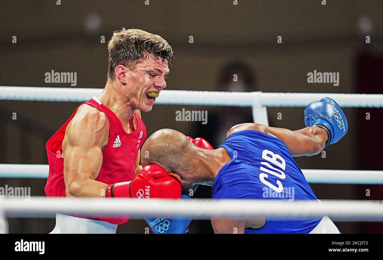 Pat Mccormack from Great Britain and Roniel Iglesia from Cuba during ...