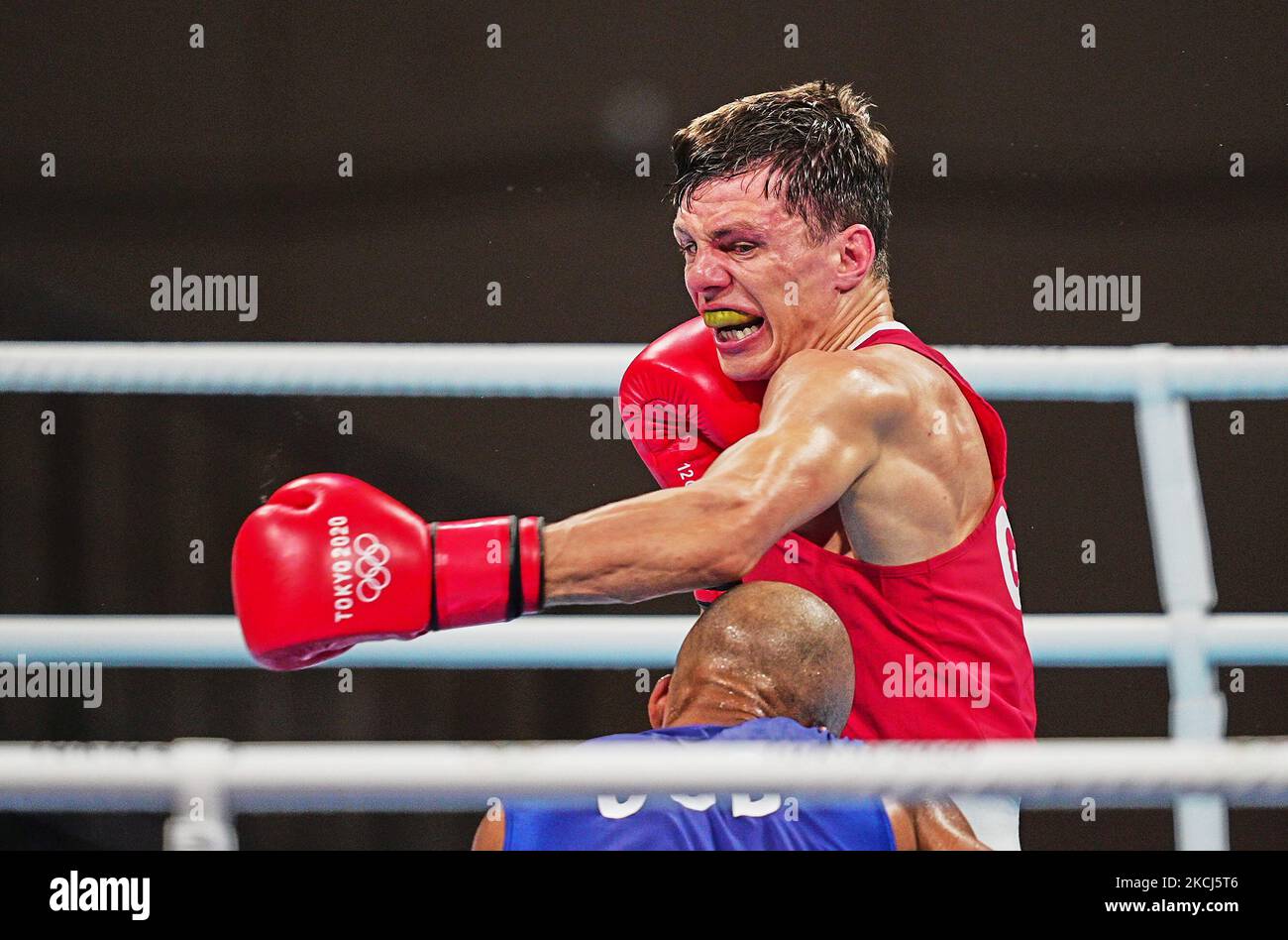 Pat Mccormack from Great Britain and Roniel Iglesia from Cuba during ...