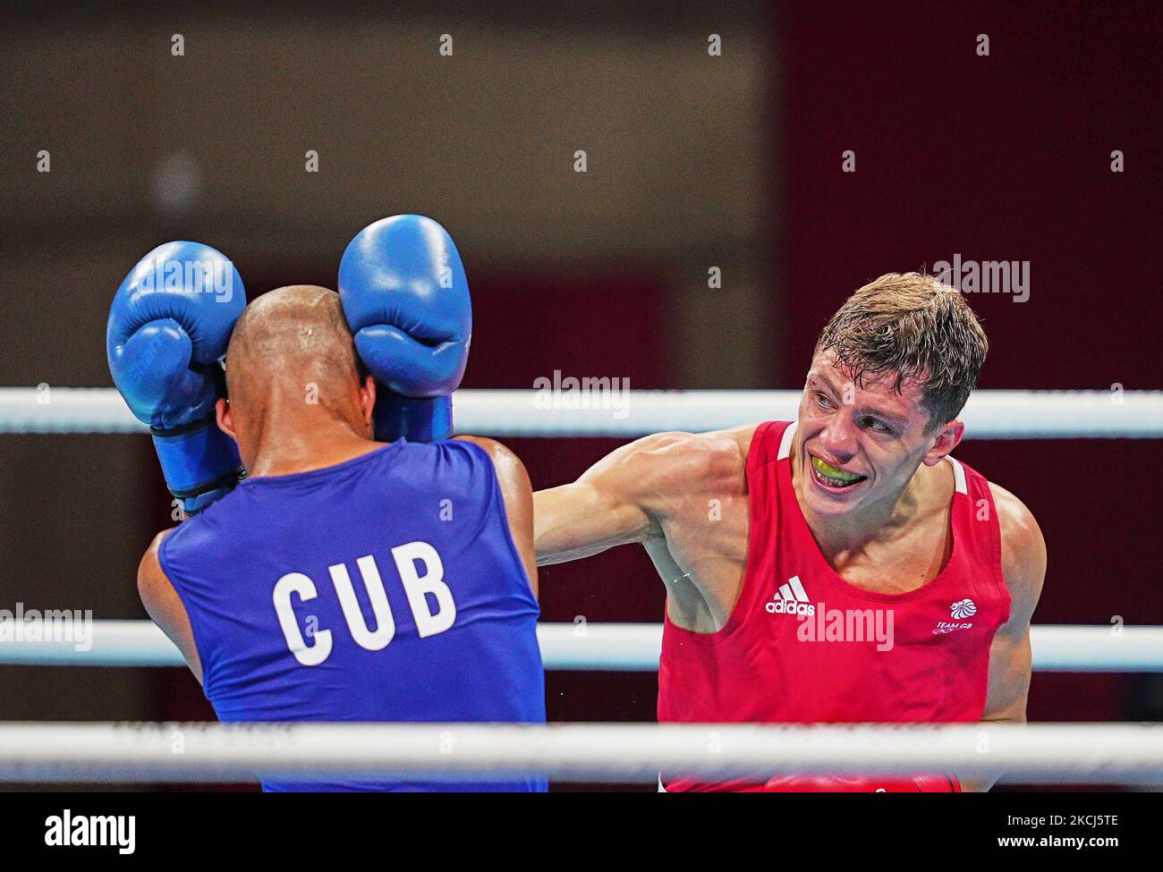 Pat Mccormack from Great Britain and Roniel Iglesia from Cuba during ...